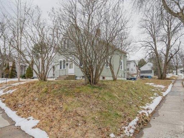 house with 4 bedroom, Wausau WI DLS88247359