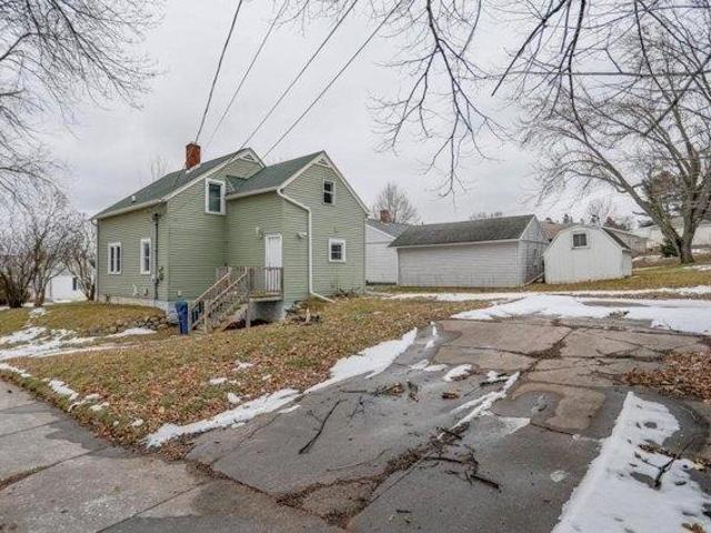 house with 4 bedroom, Wausau WI ES103501577