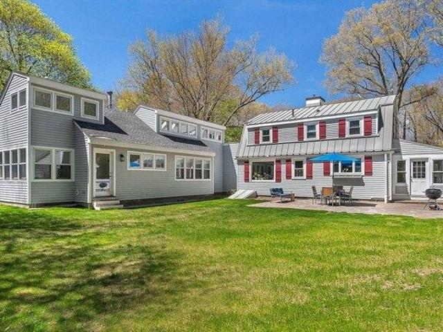 house with 4 bedroom, Wayland MA ES104076056