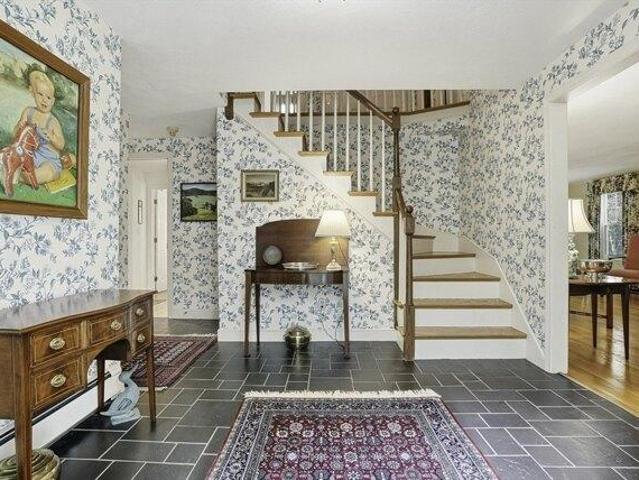 house with 4 bedroom, Wayland MA ES104480810