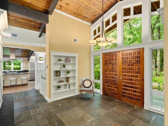 house with 4 bedroom, Wayland MA ES105122707