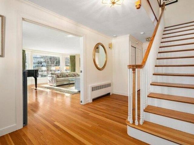 house with 4 bedroom, Wayland MA ES103436132