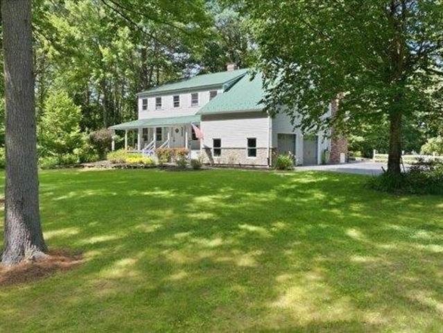 house with 4 bedroom, Wayne ME DS104233601