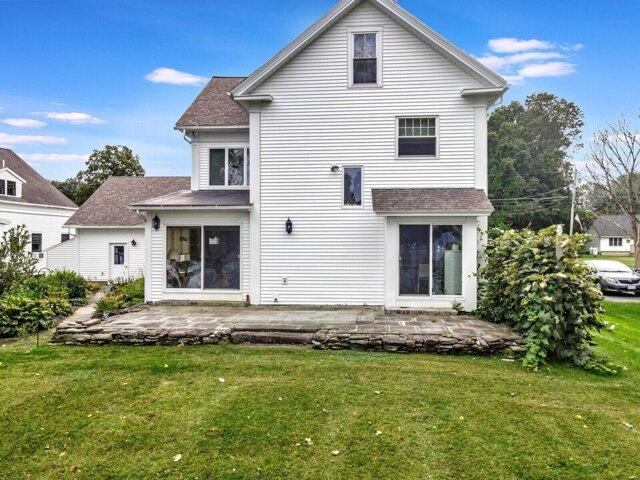 house with 4 bedroom, Wayne ME ES103432702