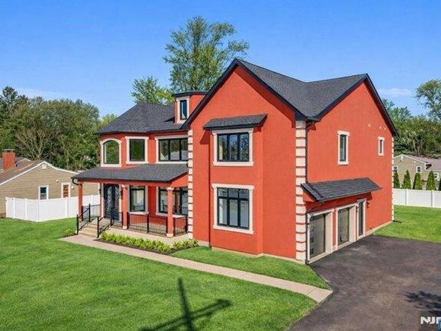 house with 4 bedroom, Wayne NJ DLS101747488