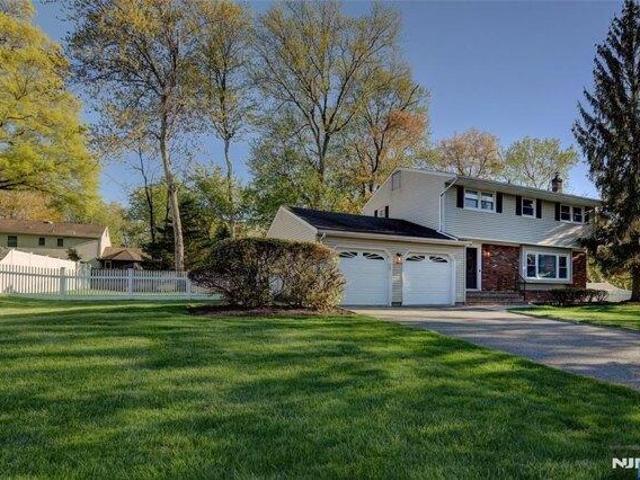 house with 4 bedroom, Wayne NJ DLS102317411