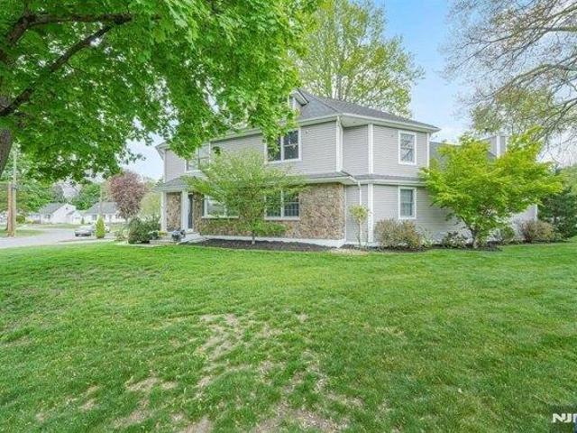 house with 4 bedroom, Wayne NJ DS102761402