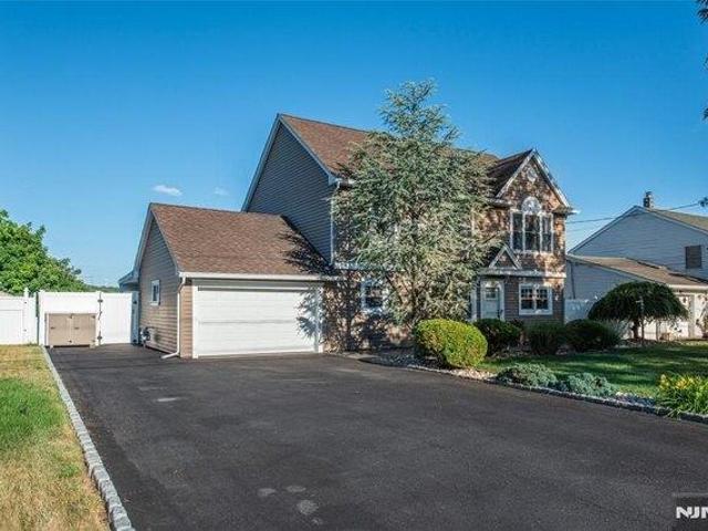 house with 4 bedroom, Wayne NJ DS103622057