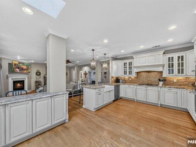 house with 4 bedroom, Wayne NJ DS104407265