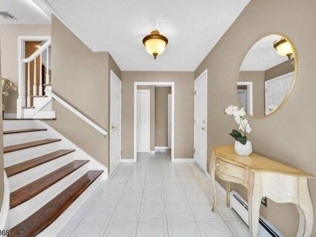 house with 4 bedroom, Wayne NJ ES104807605