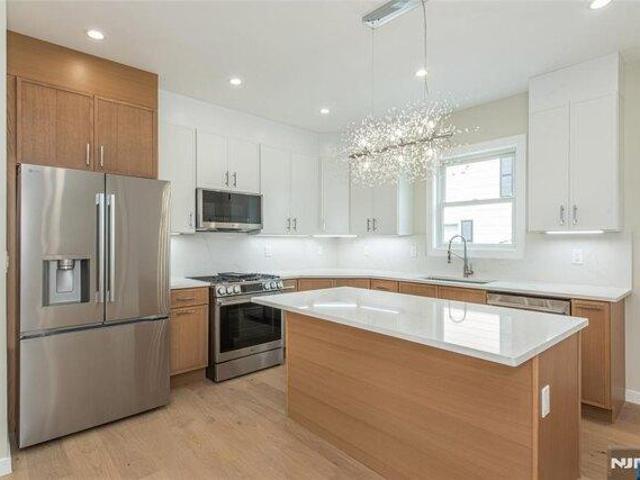 house with 4 bedroom, Wayne NJ ES104834032