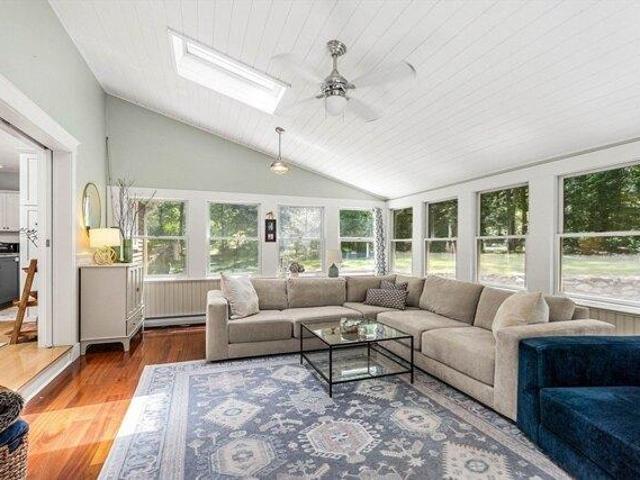 house with 4 bedroom, Wenham MA ES104848164