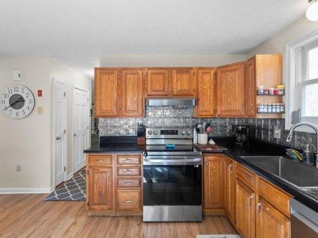 house with 4 bedroom, Weare NH DS103099660