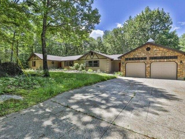 house with 4 bedroom, Weare NH DS103666396