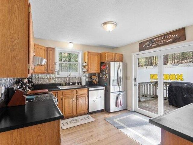 house with 4 bedroom, Weare NH ES103099660