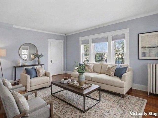 house with 4 bedroom, Webster MA ES105117579