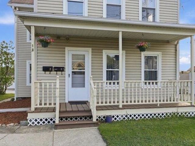 house with 4 bedroom, Webster MA ES103251017