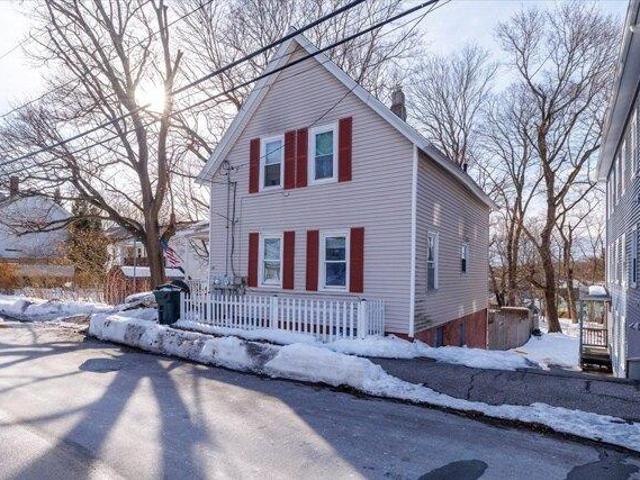 house with 4 bedroom, Webster MA ES103850736