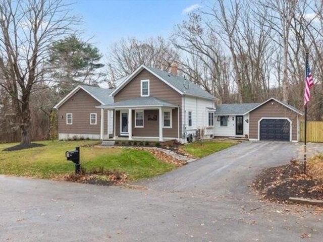 house with 4 bedroom, Webster MA ES103853091