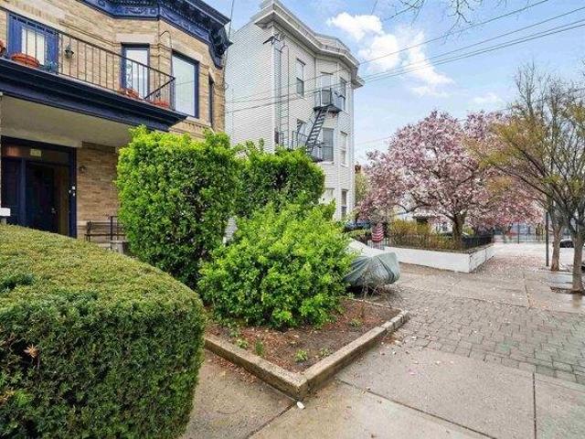 house with 4 bedroom, Weehawken NJ ES104849793