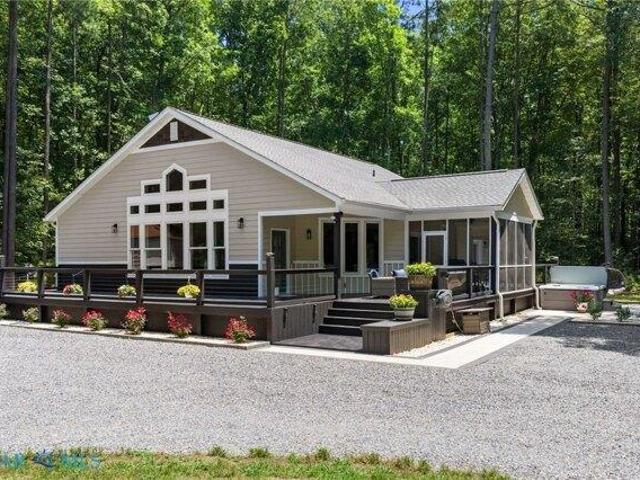 house with 4 bedroom, Weems VA ES104906084