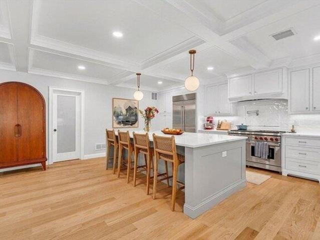 house with 4 bedroom, Wellesley MA DLS102669641