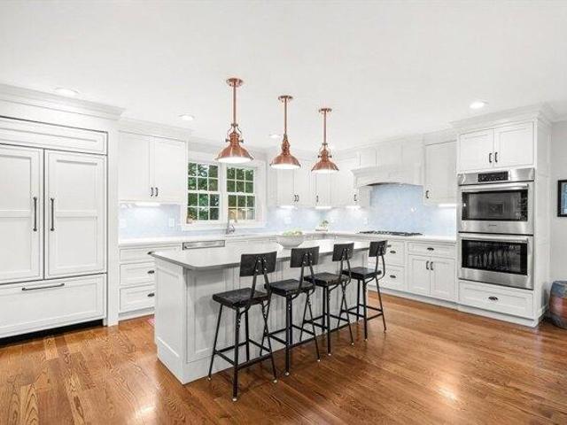 house with 4 bedroom, Wellesley MA ES103622645