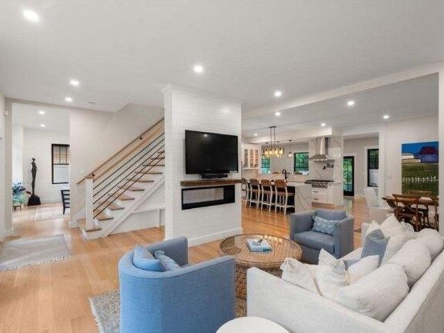 house with 4 bedroom, Wellesley MA ES104790977