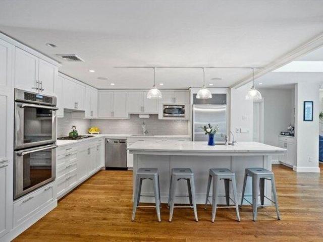 house with 4 bedroom, Wellesley MA ES104007518