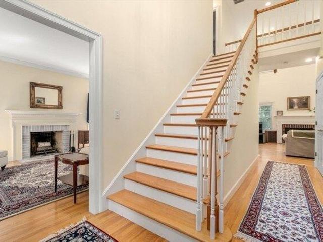 house with 4 bedroom, Wellesley MA ES105105277