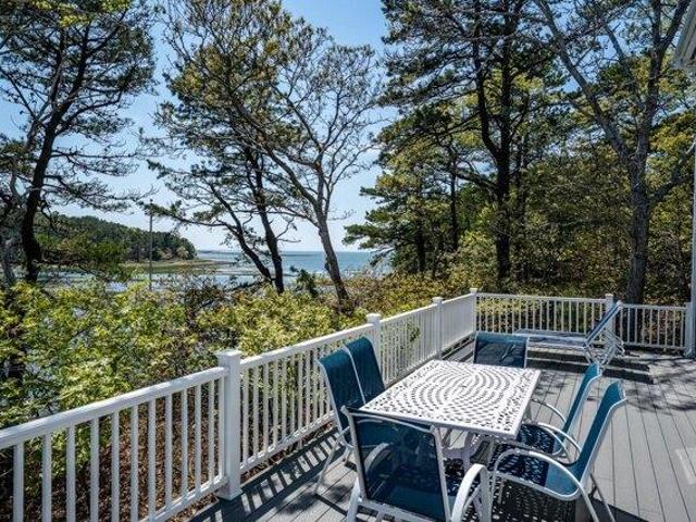 house with 4 bedroom, Wellfleet MA ES104446341