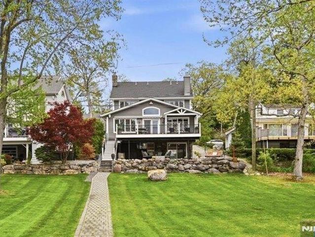 house with 4 bedroom, West Milford NJ DS102761545