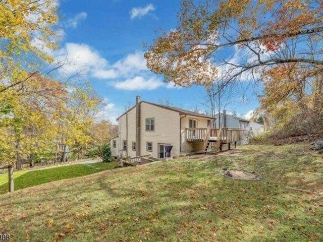 house with 4 bedroom, West Milford NJ DS103158654