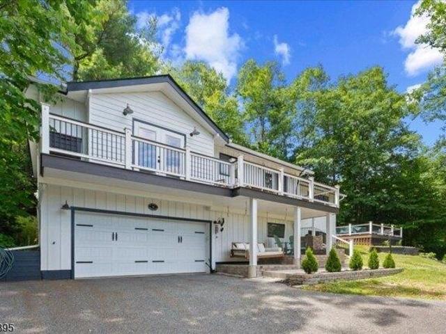 house with 4 bedroom, West Milford NJ DS104374561
