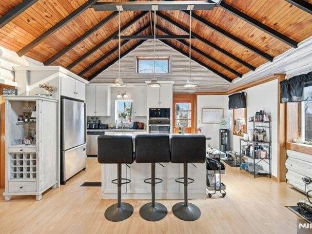 house with 4 bedroom, West Milford NJ ES102824749