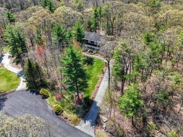 house with 4 bedroom, West Milford NJ ES103665966