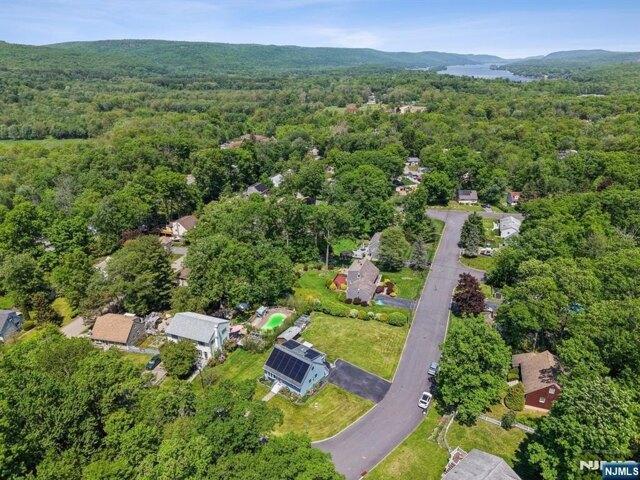 house with 4 bedroom, West Milford NJ ES103666449
