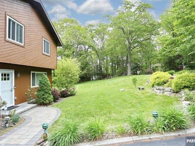 house with 4 bedroom, West Milford NJ ES104759985