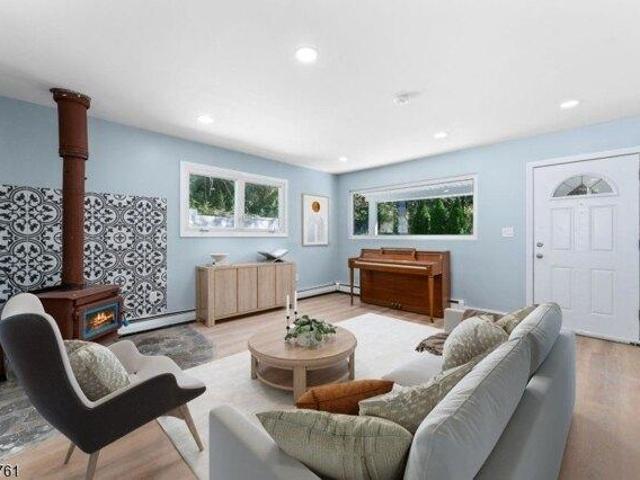 house with 4 bedroom, West Milford NJ ES104236136