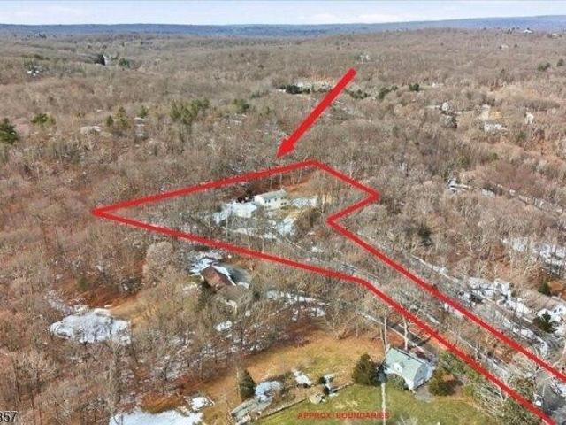 house with 4 bedroom, West Milford NJ ES105175398