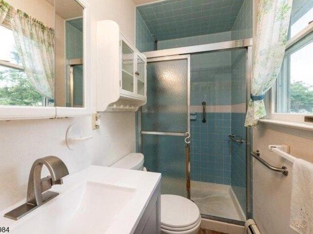 house with 4 bedroom, West Milford NJ ES105176157