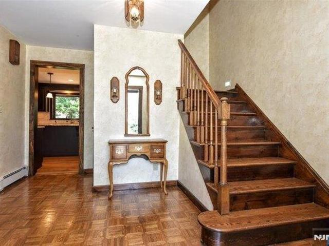 house with 4 bedroom, West Milford NJ ES105205114