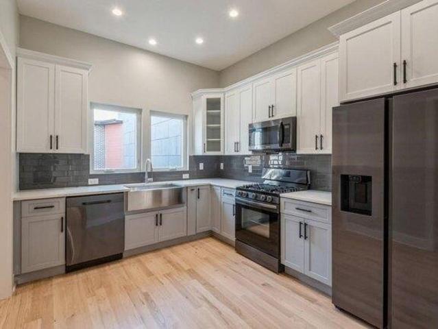 house with 4 bedroom, West New York NJ ES105141494