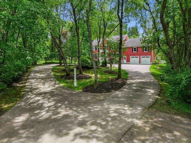 house with 4 bedroom, West Newbury MA DS102959198