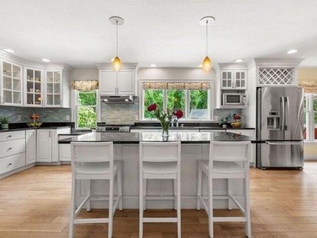 house with 4 bedroom, West Newbury MA ES103931074