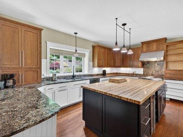 house with 4 bedroom, West Newbury MA ES104719522