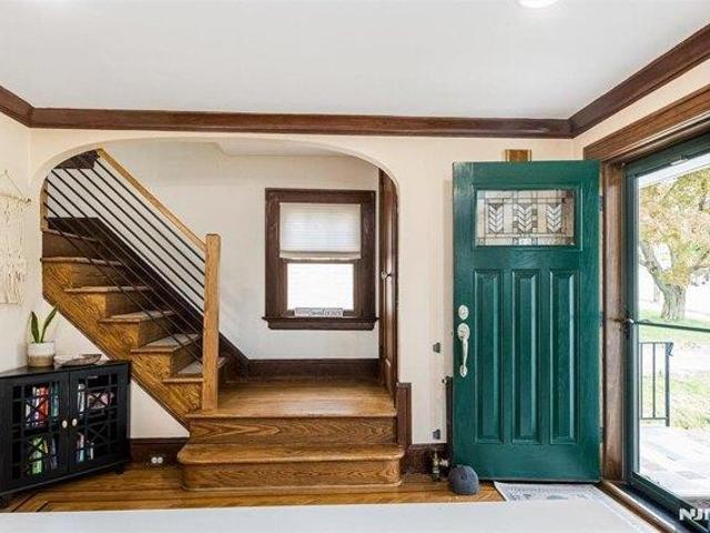 house with 4 bedroom, West Orange NJ DLS102475297