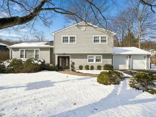 house with 4 bedroom, West Orange NJ DLS102025917