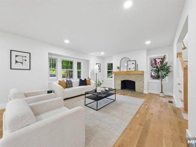 house with 4 bedroom, West Orange NJ DS101999265