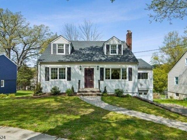 house with 4 bedroom, West Orange NJ DS102529897